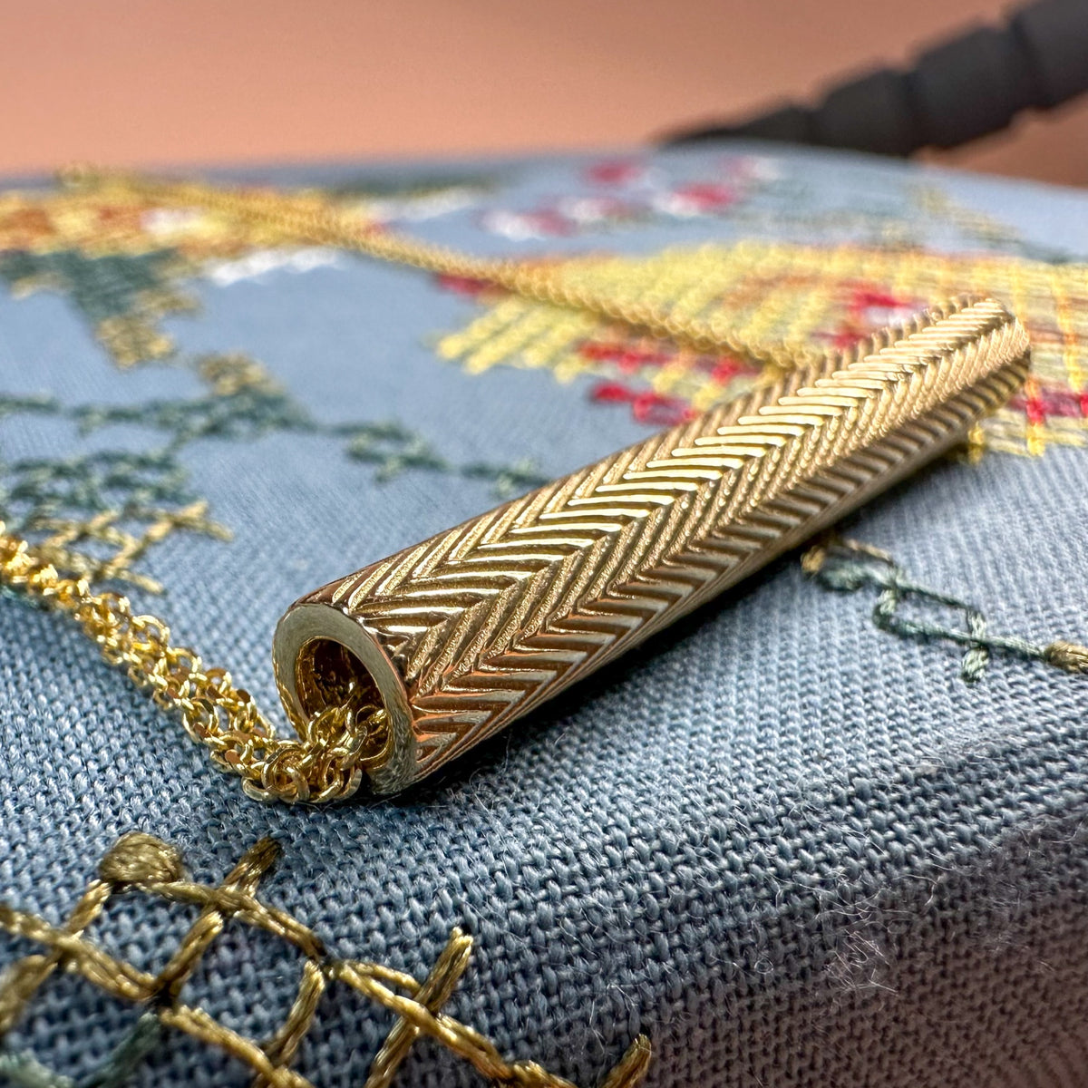 The Chevron Bar Necklace – Lingua Jewelry